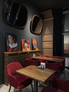 Piter Life (Nikolskaya ulitsa No:28, Yessentuki), restoran  Essentuky'den