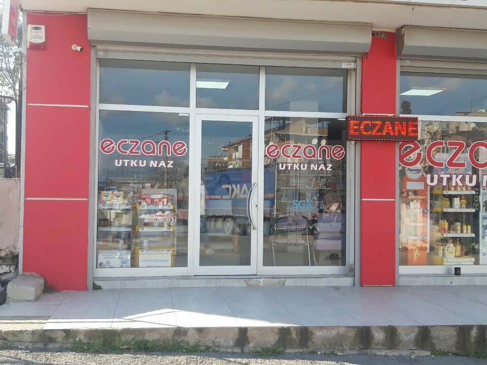 Eczaneler Utku Naz Eczanesi, İzmir, foto