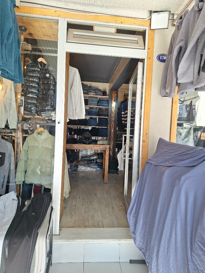 Giyim mağazası Kotta Moda, İzmir, foto