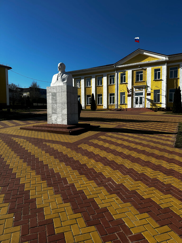 Anıt, heykel В.И. Ленин, Kurskaya oblastı, foto