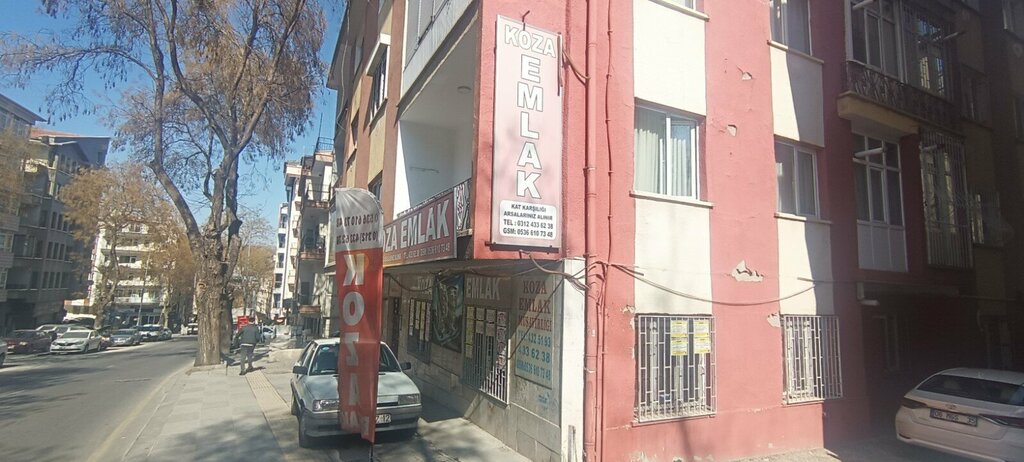 Emlak ofisi Koza Emlak, Ankara, foto