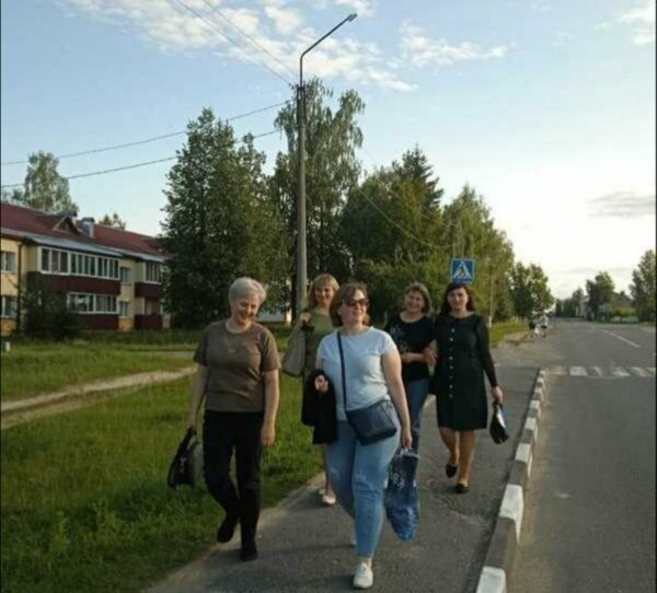 Toplu taşıma durağı Vulica Cimirazieva, Mogiliovskaya oblastı, foto