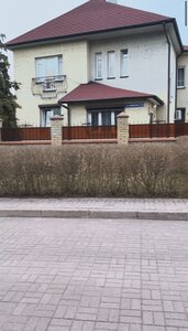 Гостевой дом Белый Лебедь (Rimskaya Street No:19), otel  Kaliningrad'dan