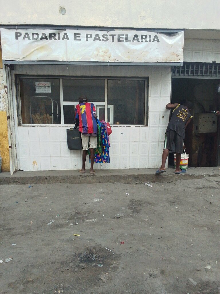 Ekmek fırını Padaria E Pastelaria, Loanda, foto