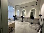 Moyà (Komsomolskiy Avenue No:48Б), kaş ve kirpik salonu  Tomsk'tan