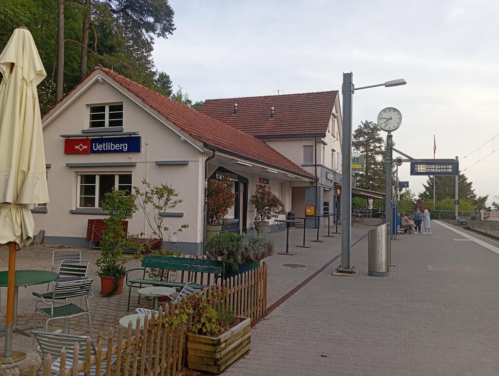 Tren istasyonu Uetliberg, Zürih, foto