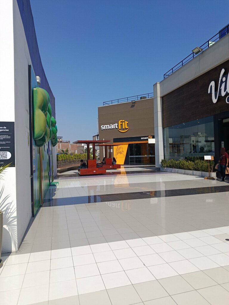 Spor ve jimnastik salonları Gimnasio Smart Fit - Real Plaza Guardia Civil, Lima, foto