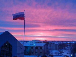 Флагшток (Yamalo-Nenets Autonomous Area, Gubkinskiy, skver imeni I.M. Gubkina), turistik yerler  Gubkinski'den