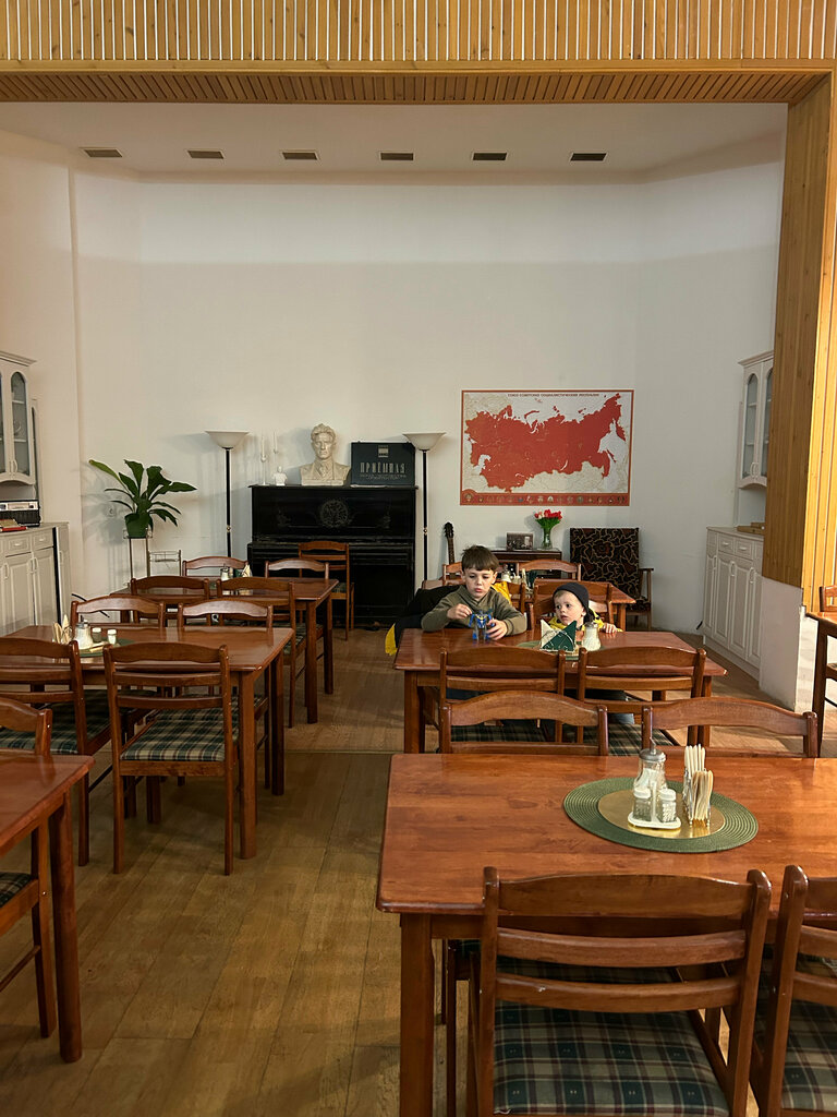 Kafe Ретро кафе, Zelenogorsk, foto