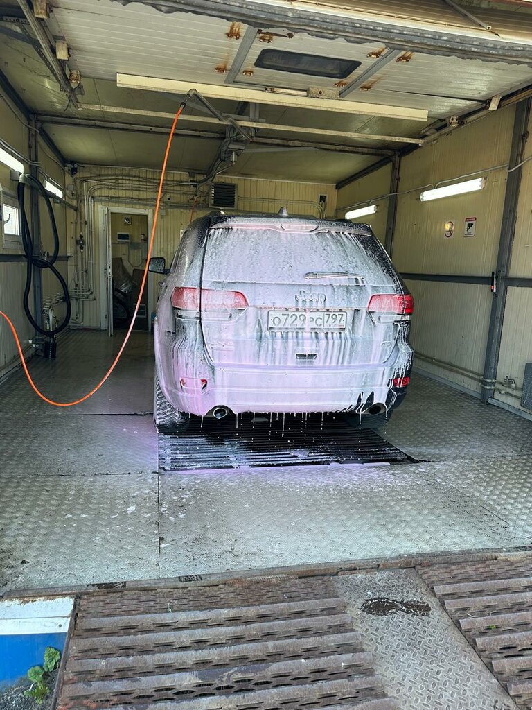 Oto yıkama Мой сам, Kirovsk, foto