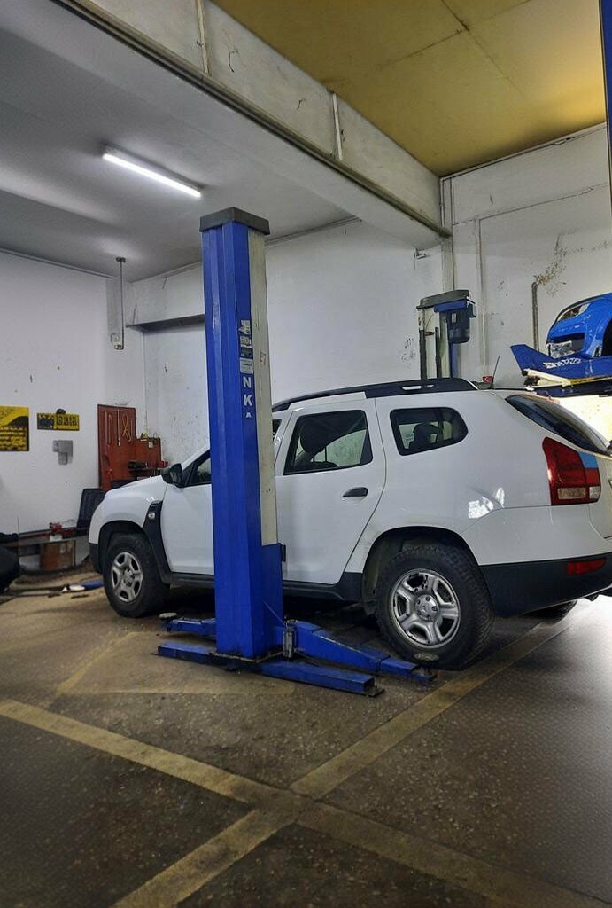 Otomobil servisi Safir Oto Tamir Bakım, Ankara, foto