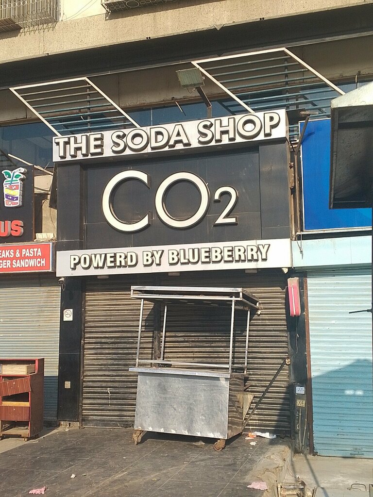 Bar Co2 The Soda Shop Gulshan, Karaçi, foto