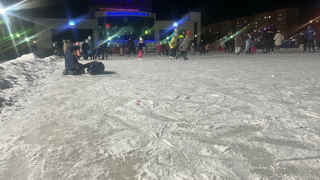 Buz pateni pistleri Ice rink, Mojaysk, foto