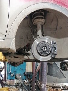 Car service (ulitsa Aleksandrova No:54А, Verkhnezarechenskiy Village), otomobil servisi  Volgograd'dan