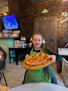 Friends Pizza (Naberezhniy Drive No:25к1, mikrorayon Klyazma-Starbeyevo, kvartal Klyazma, Khimki), pizzacılar  Himki'den