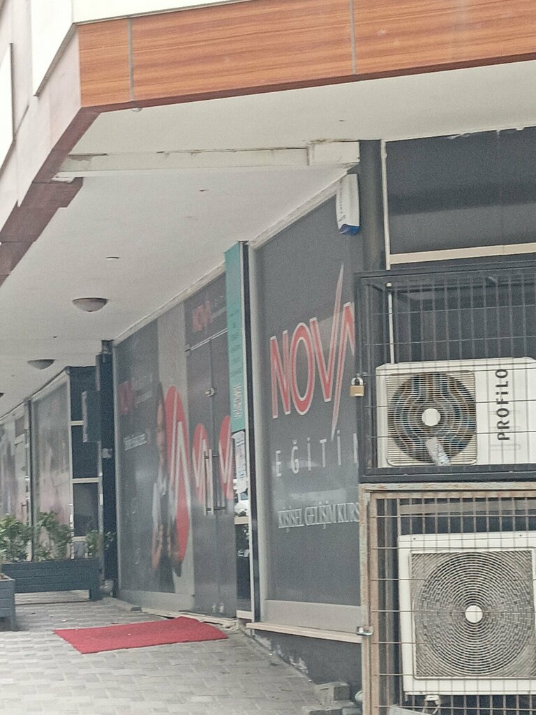Eğitim merkezleri Nova Eğitim, İstanbul, foto
