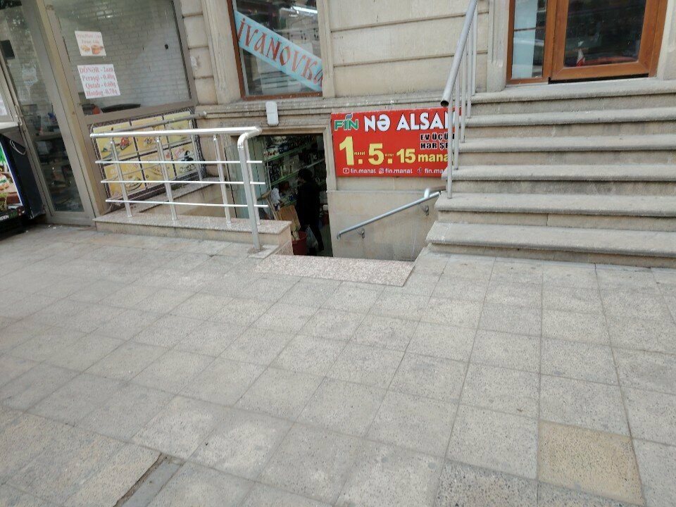 Mini-market Fin Nə Alsan, Bakü, foto