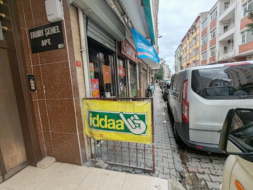 Şans oyunları 189 Nolu Ganyan Bayii, İstanbul, foto