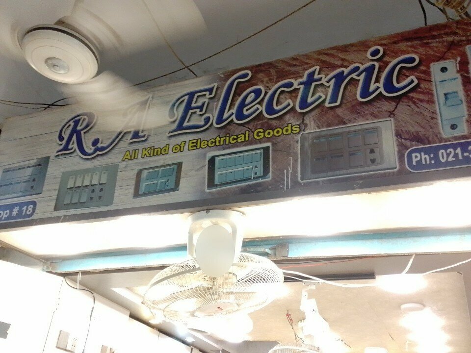 Elektrik ve elektrikli ürün mağazası R. A, Karaçi, foto