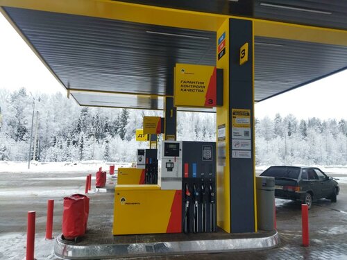 Benzin istasyonu Роснефть, Kostromskaya oblastı, foto