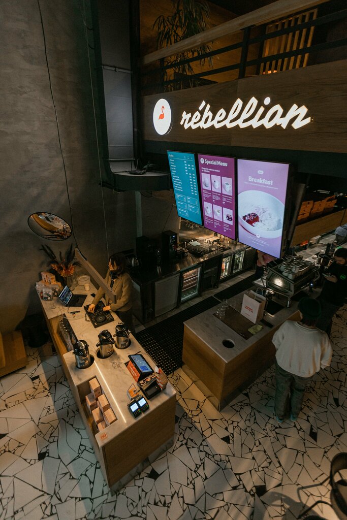 Kafe Rébellion The Home of Machines, Moskova, foto
