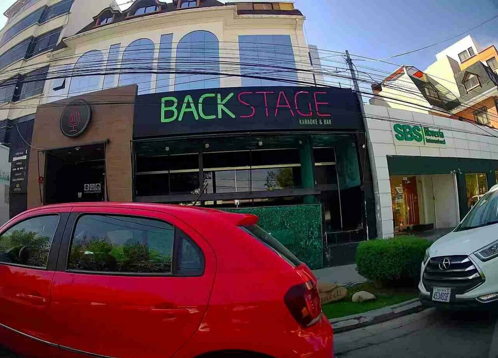Karaoke kulüpleri BackStage Karaoke & Bar, La Paz, foto