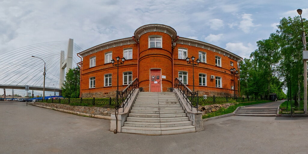 Müzeler ve sanat galerileri Музей на Набережной, Novosibirsk, foto