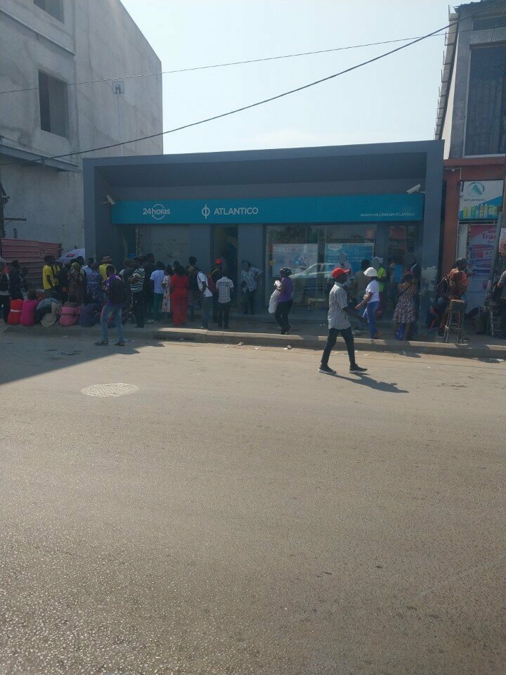Banka Banco Millennium Atlântico, Loanda, foto