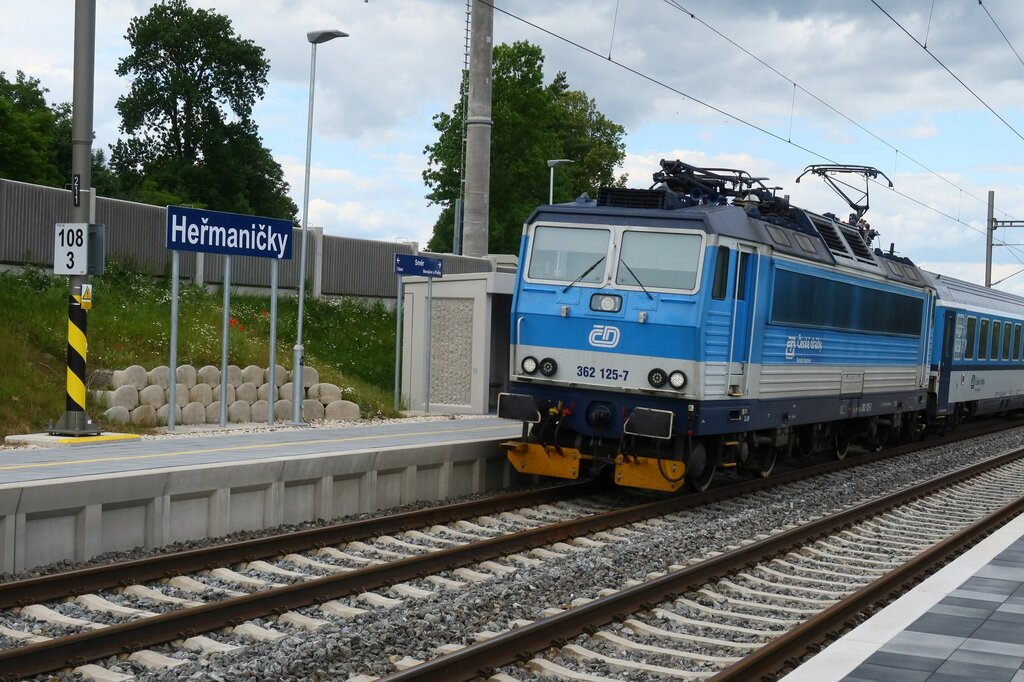Tren istasyonu Heřmaničky, Orta Bohemya Bölgesi, foto