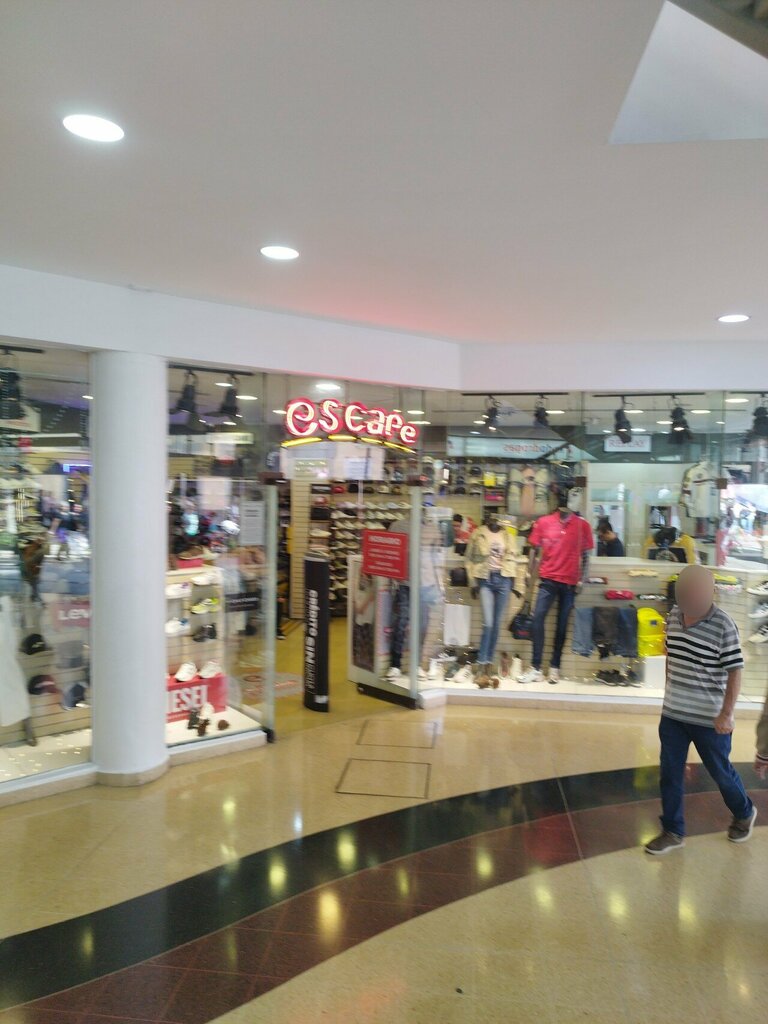 Giyim mağazası Escape, Medellin, foto