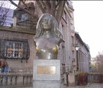 Buste de Dalida (Paris, 18e Arrondissement, Place Dalida), park, sokak heykeli  Paris'ten