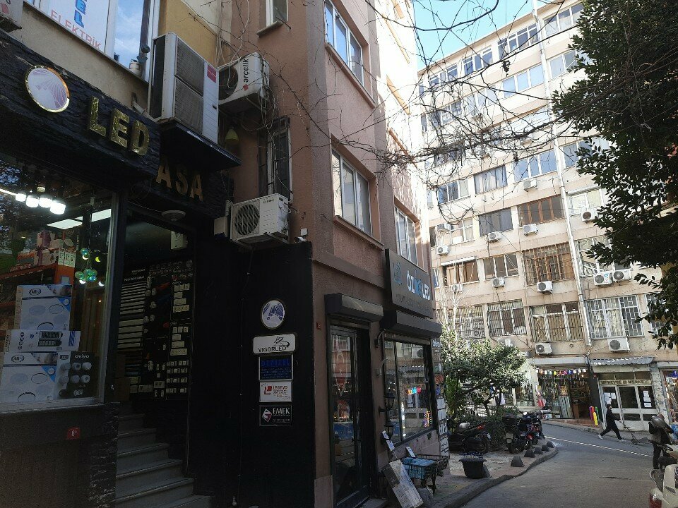 Lamba ve avize mağazaları Öz Led, İstanbul, foto