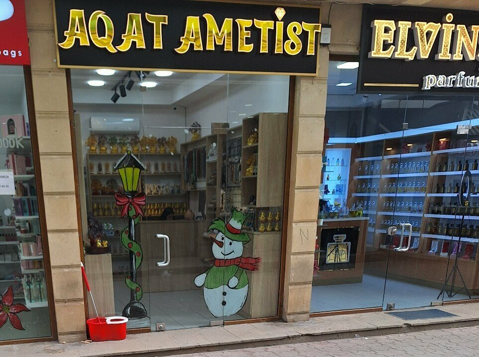 Bijuteriler Aqat Ametist, Bakü, foto