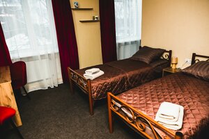 Babayevo (ulitsa Ukhtomskogo No:21А, Babayevo), otel  Babayevo'dan