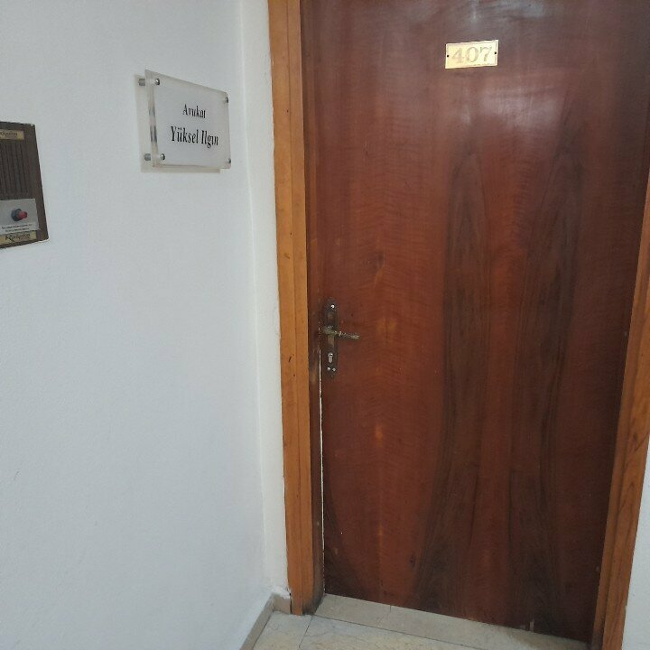 Avukatlar Yüksel Ilgın, İstanbul, foto