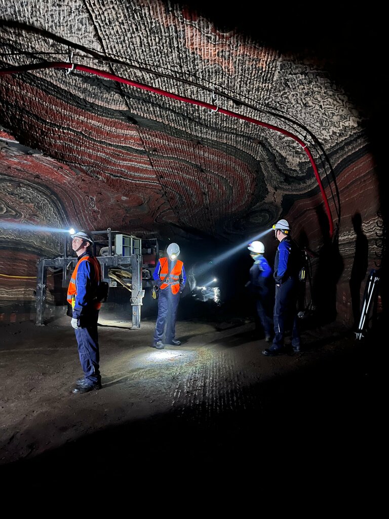 Jeodezik ekipman firmaları Geotrade, Yekaterinburg, foto