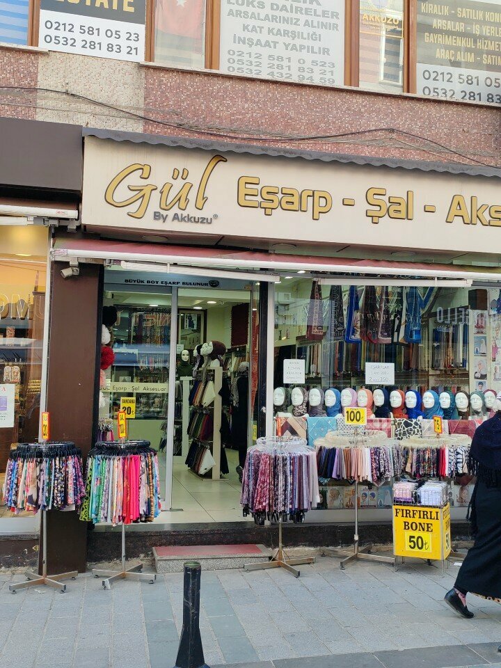 Giyim mağazası Gül Eşarp, İstanbul, foto