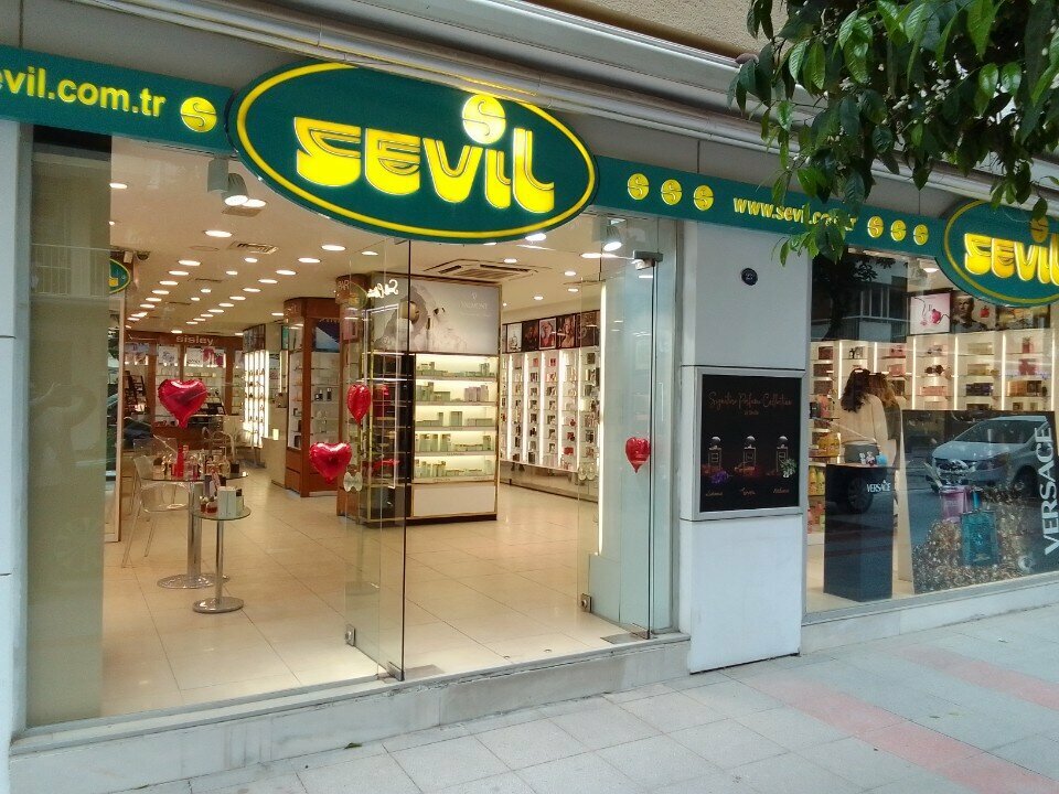 Kozmetik ve parfümeri mağazaları Sevil Parfümeri, İzmir, foto