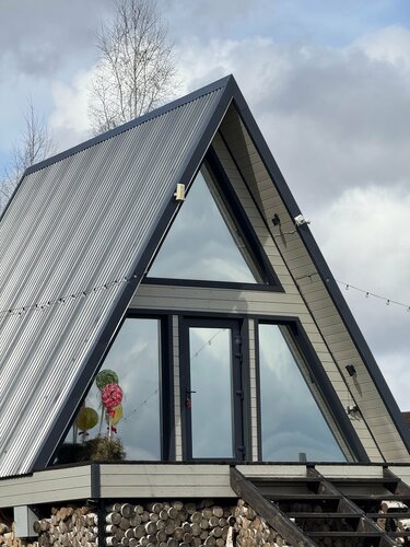 Resort oteller, tesisler Шале Vdvoem space, Orlovskaya oblastı, foto