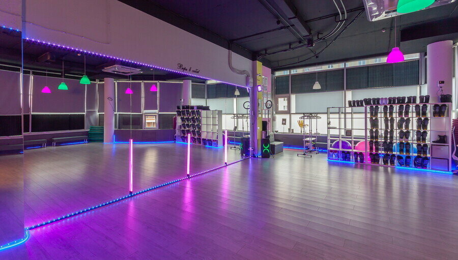 Fitness kulüpleri One Jump Kangoo Jumps, Yekaterinburg, foto