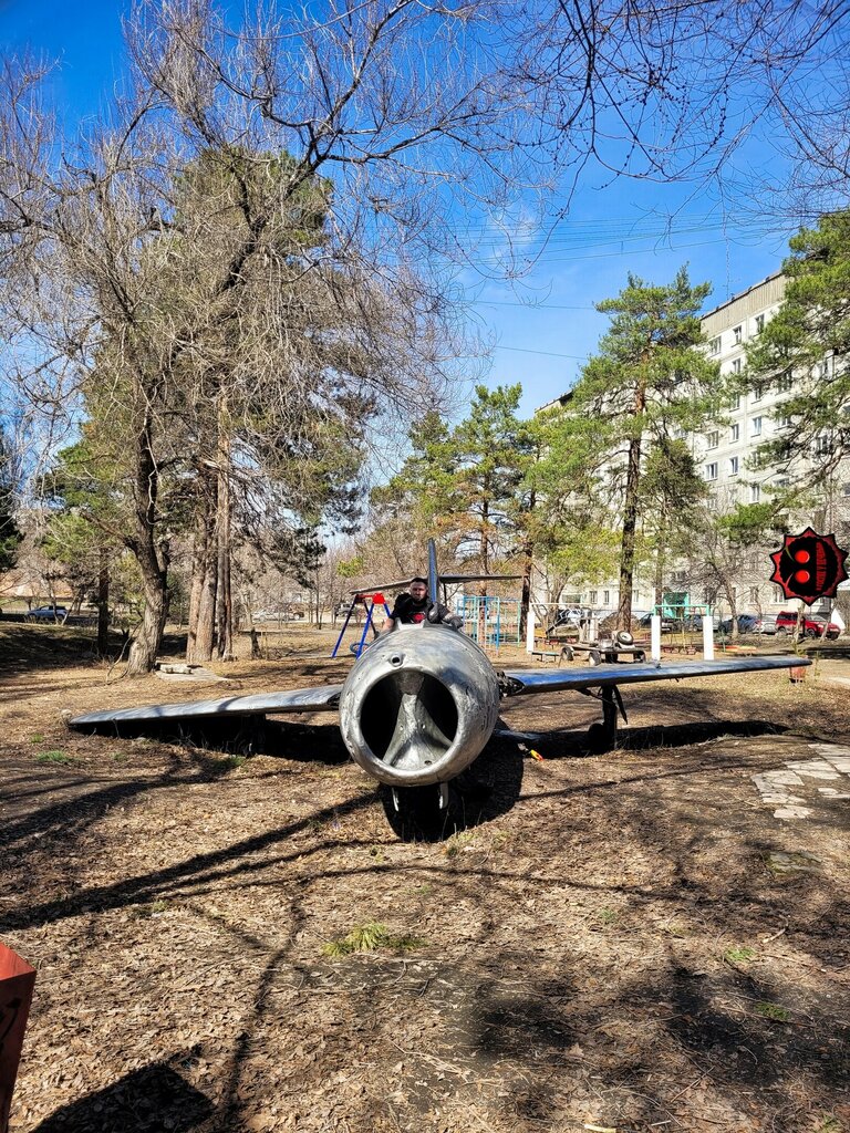 Teknoloji anıtı Самолëт МиГ-15, Biysk, foto