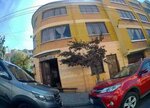 Enrique (Department of La Paz, Provincia Murillo, La Paz, Cotahuma, San Pedro Parque Libano, Calle Rigoberto Paredes, 1113), oto döşeme  Bolivya'dan