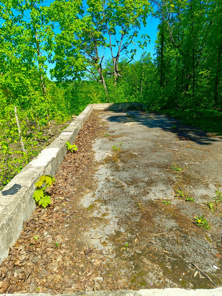 Turistik yerler Руины монумента в честь самарских большевиков-подпольщиков, Samara, foto