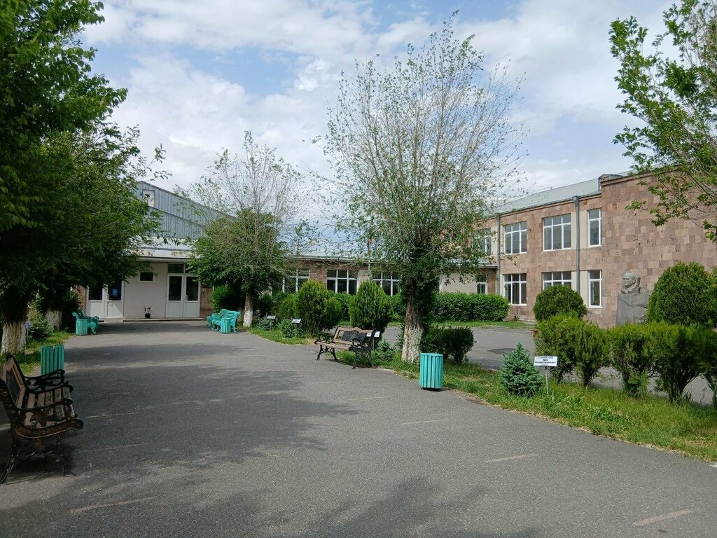Ortaokul Kasakh secondary school № 1 named after Robert Gevorgyan, Kotayk, foto
