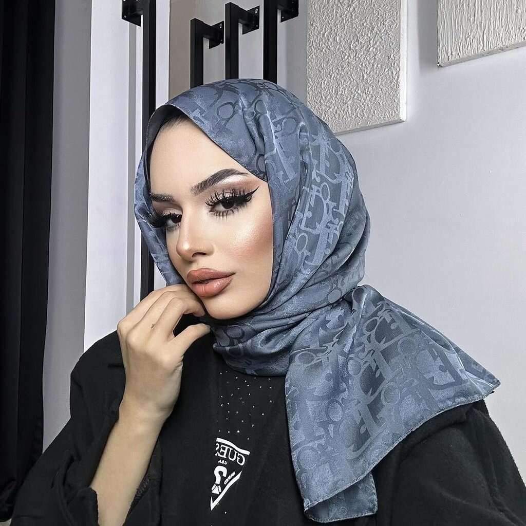 Tuhafiyeler Avsu May Scarf, İstanbul, foto