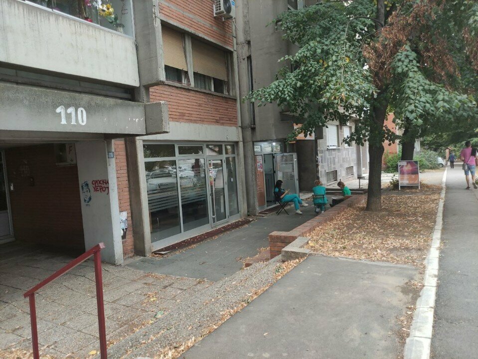 Kozmetik ve parfümeri firmaları Farmasi Cosmetics, Belgrad, foto