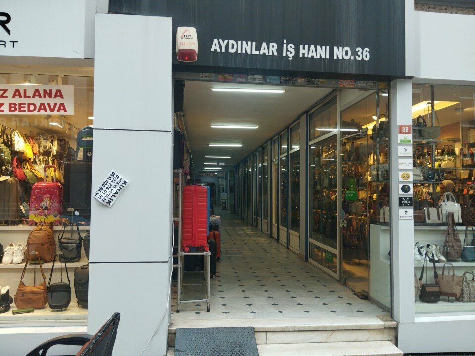 Çanta ve valiz mağazaları Beren Çanta, İstanbul, foto
