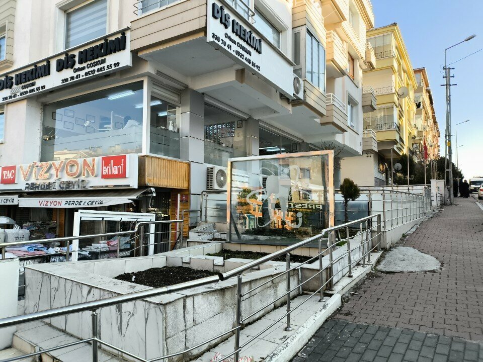 Özel ağız ve diş sağlığı klinikleri ve muayenehaneleri Diş Hekimi Orhan Coşkun, Ankara, foto