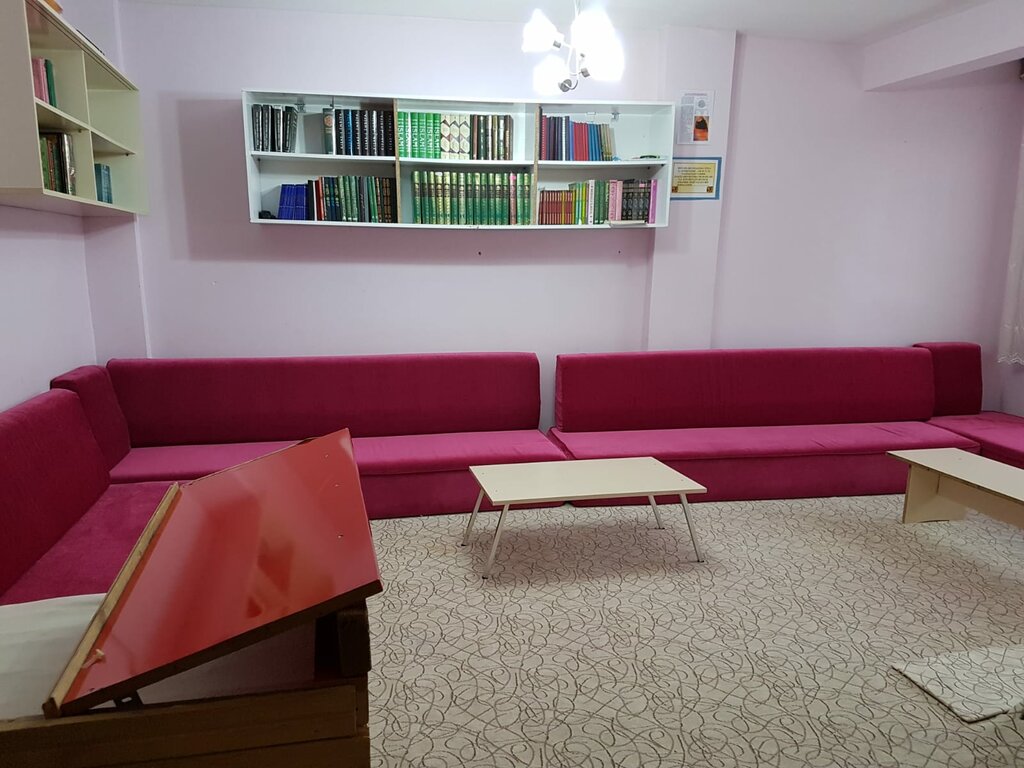 Eğitim merkezleri İlim Işığı Derneği, İstanbul, foto