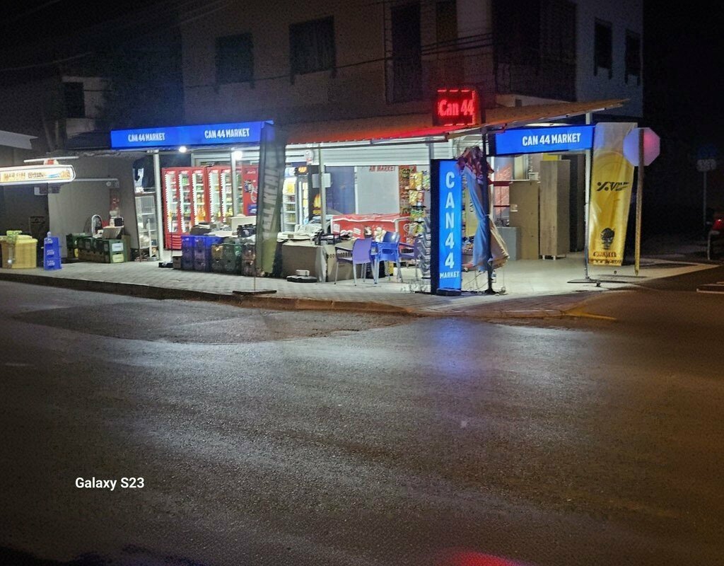 Market Can 44 Market, Didim, foto